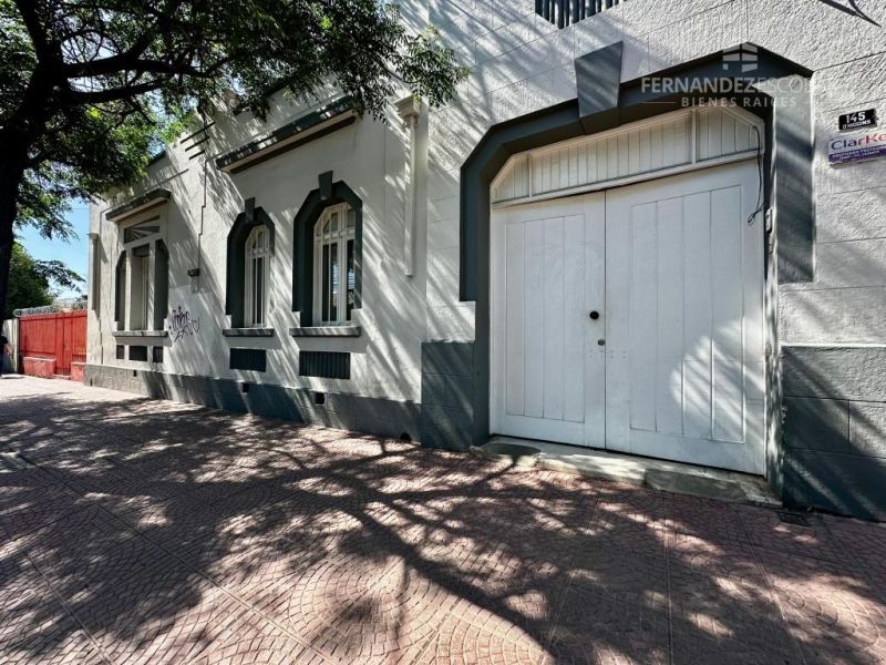 LOS ANDES - VENDE CASA 5D 2B - OHIGGINS - FERNANDEZ ESCOBAR